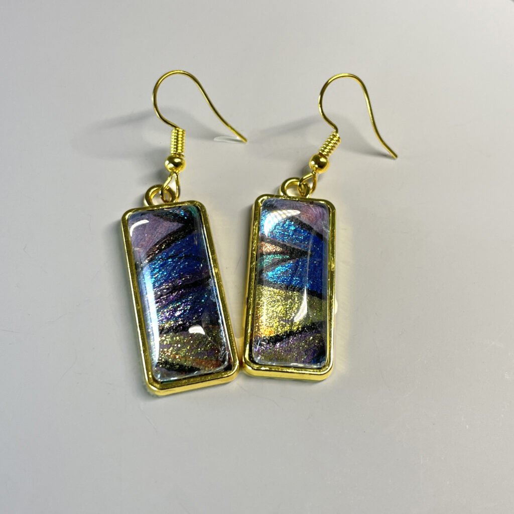 Jewellery: sparkly colour-shift earrings - Tauranga Calligraphy, Art ...